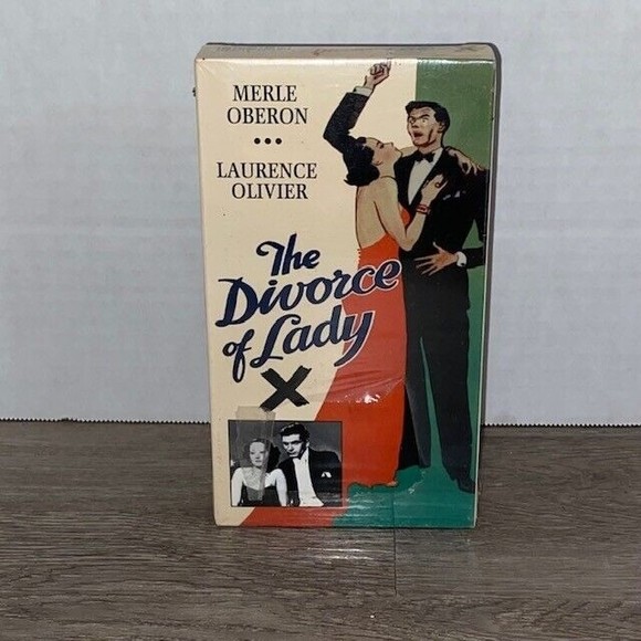Media | The Divorce Of Lady X 1938 Vhs Tape Comedy Merle Oberonlaurence Olivier | Poshmark